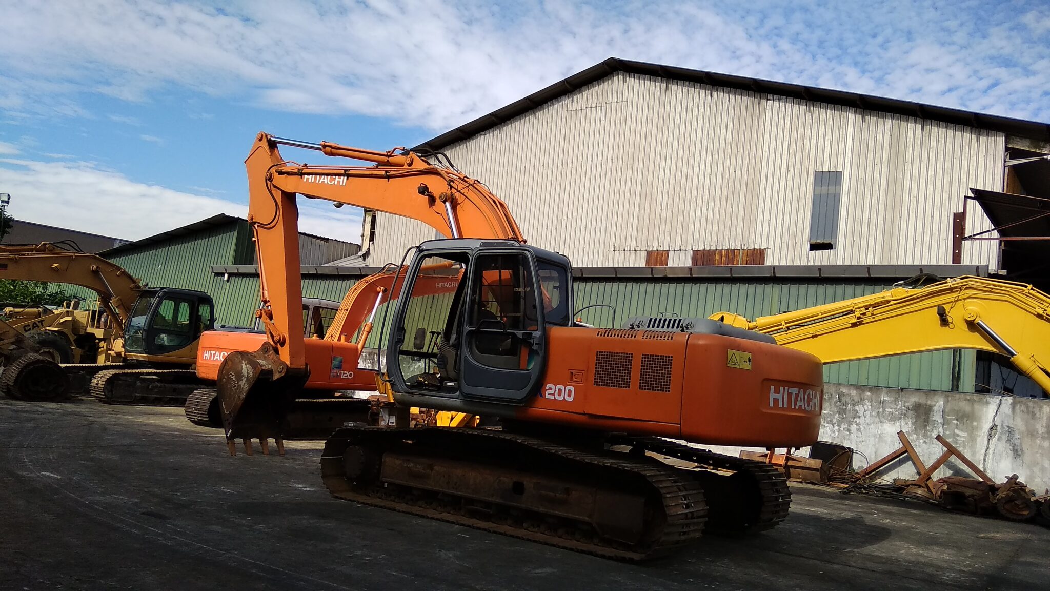 Excavator Hitachi EX200-5 - for rent and for sale